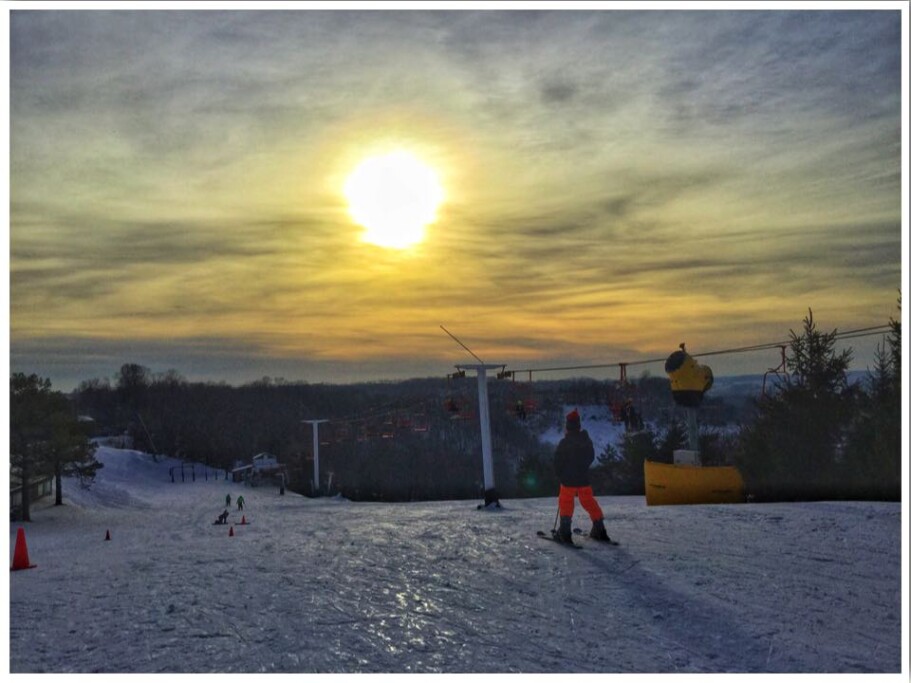 Skiing In Iowa USA: A Guide To 3 Iowa Ski Resorts - Between England ...